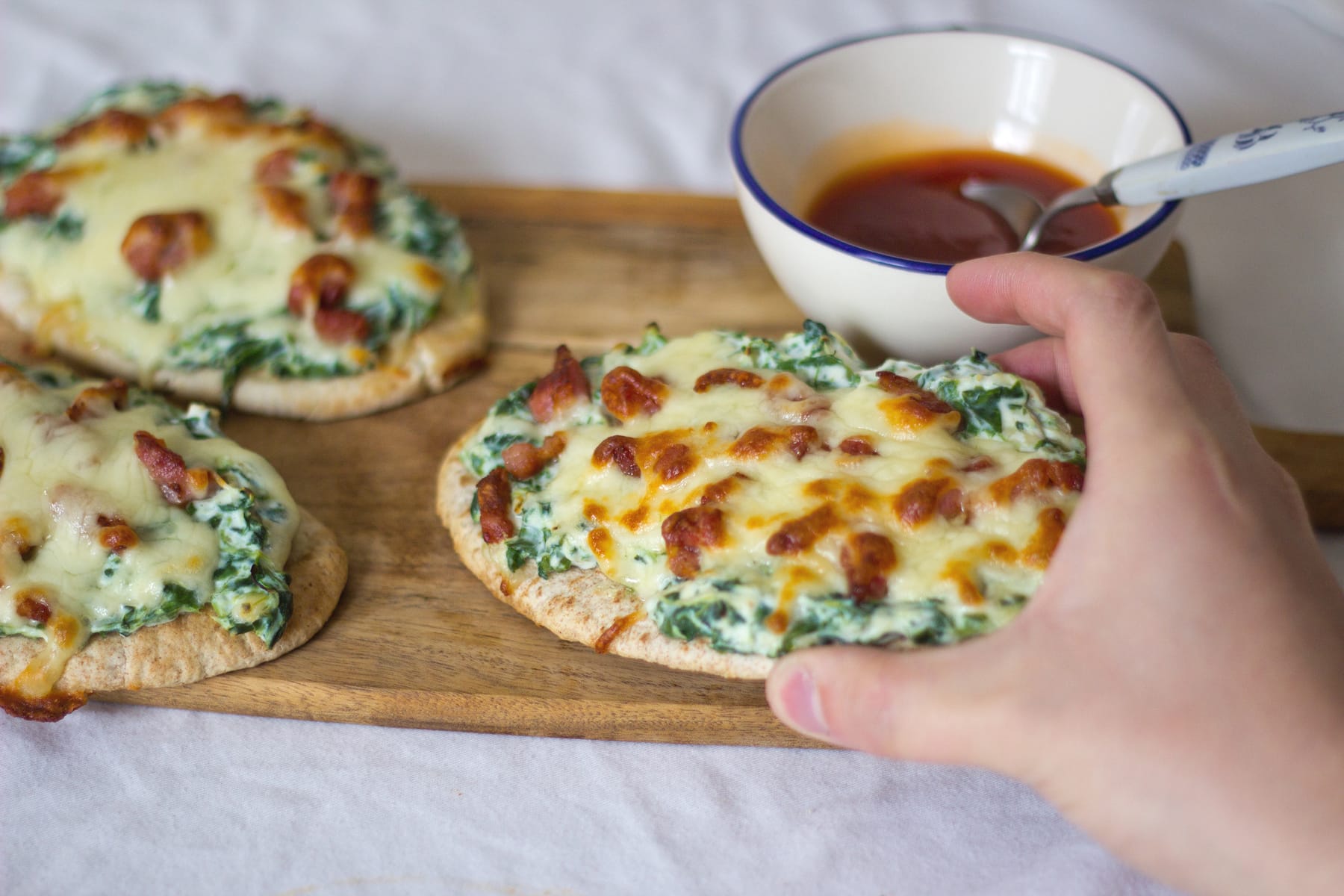 Guest Post: White Pizza Pitta | Suburban Mum