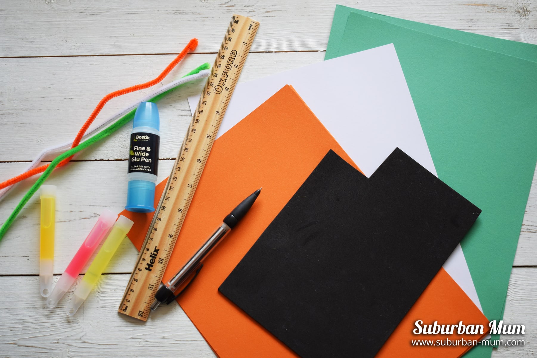 Craft Corner: Halloween Paper Lanterns | Suburban Mum