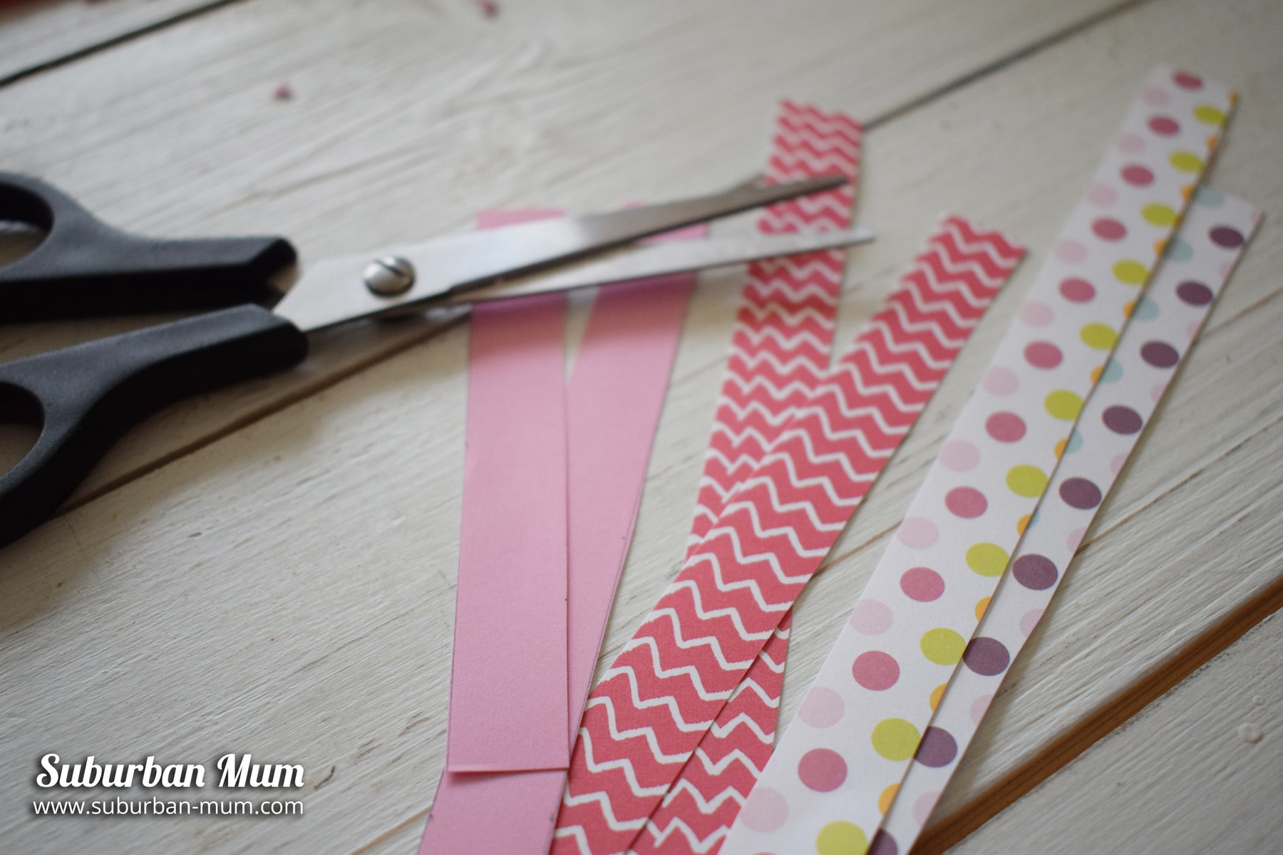 Craft Corner: Valentine's Jar of Origami Hearts | Suburban Mum
