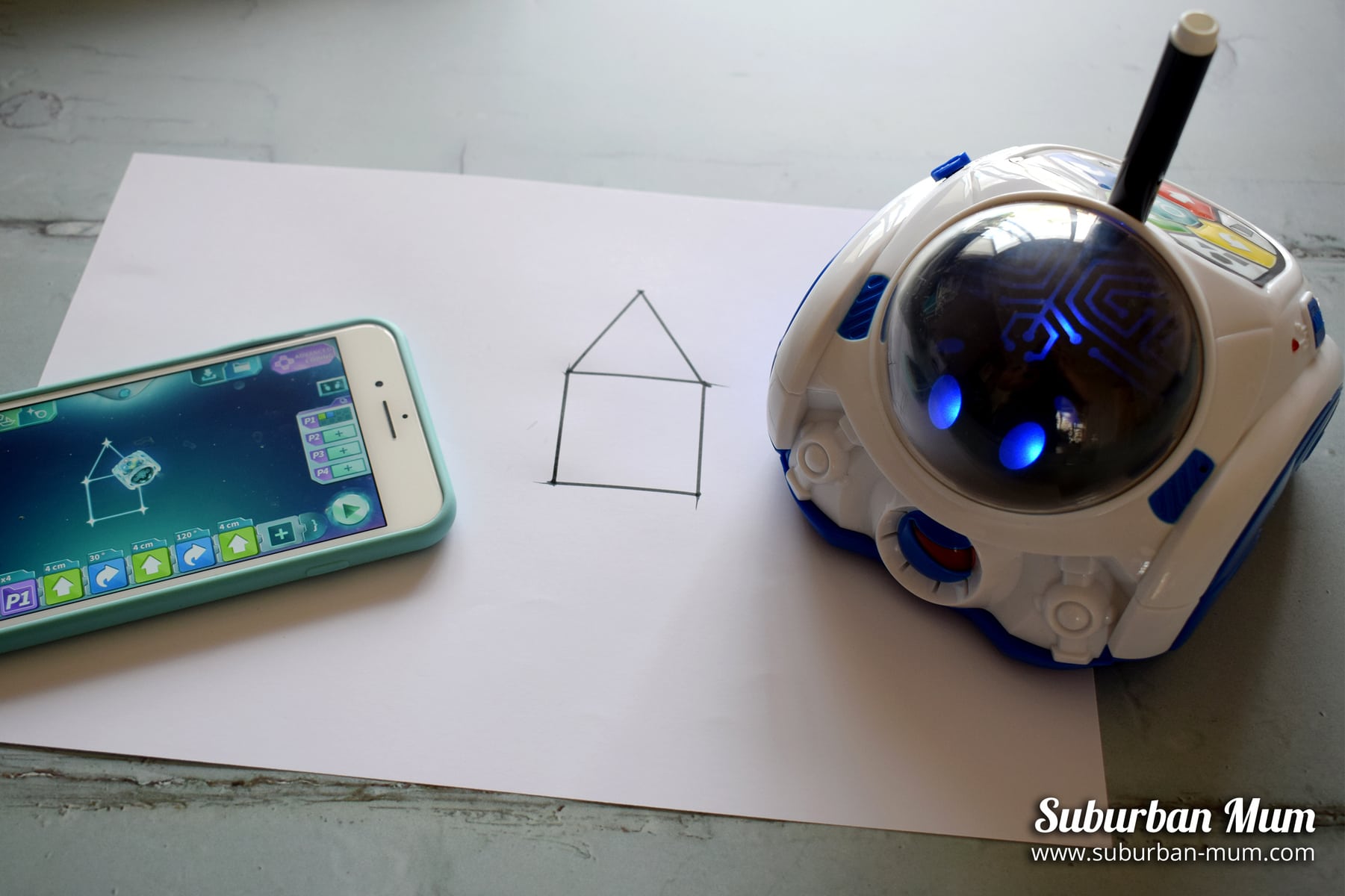 Review: Clementoni Science Museum Mind Designer Robot | Suburban Mum
