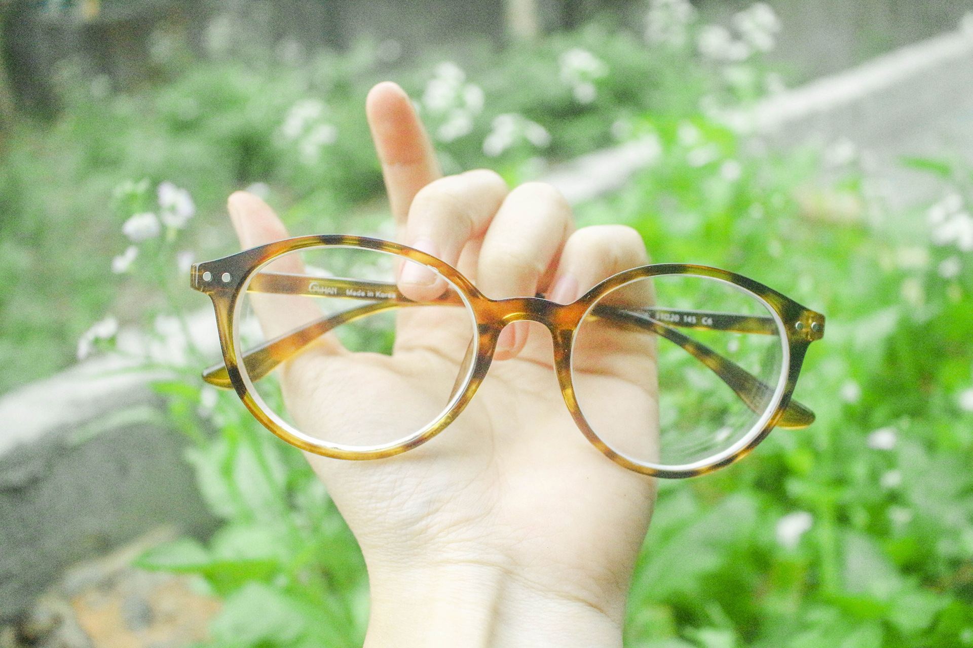 Same day glasses delivery to save your time and effort | Suburban Mum